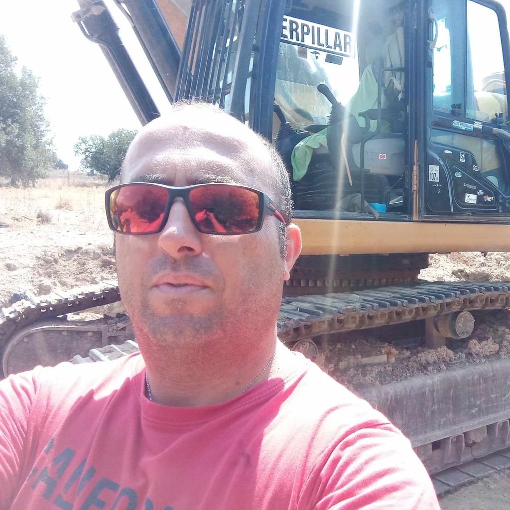 Dimitris Apostolou - Baumaschinenführer - Tsokanis | XING