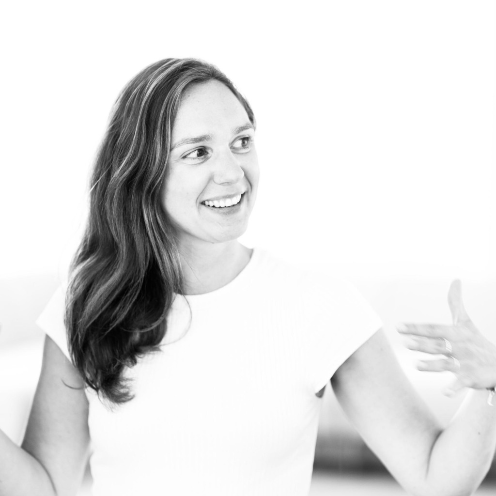 Lena Roder - Strategy & Consulting Manager - Accenture | XING