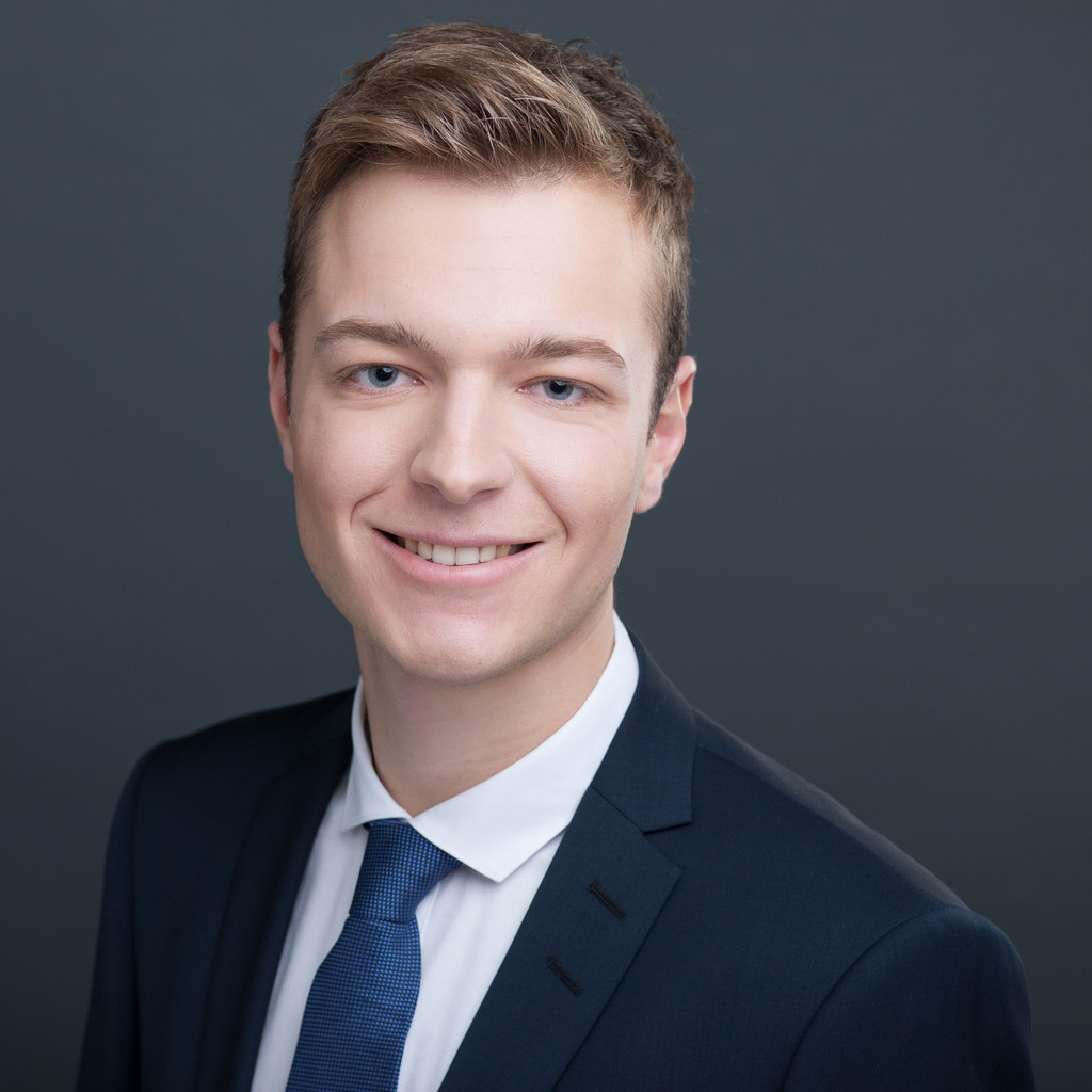 Max Schneider - Regionaldirektor - DZ HYP | XING