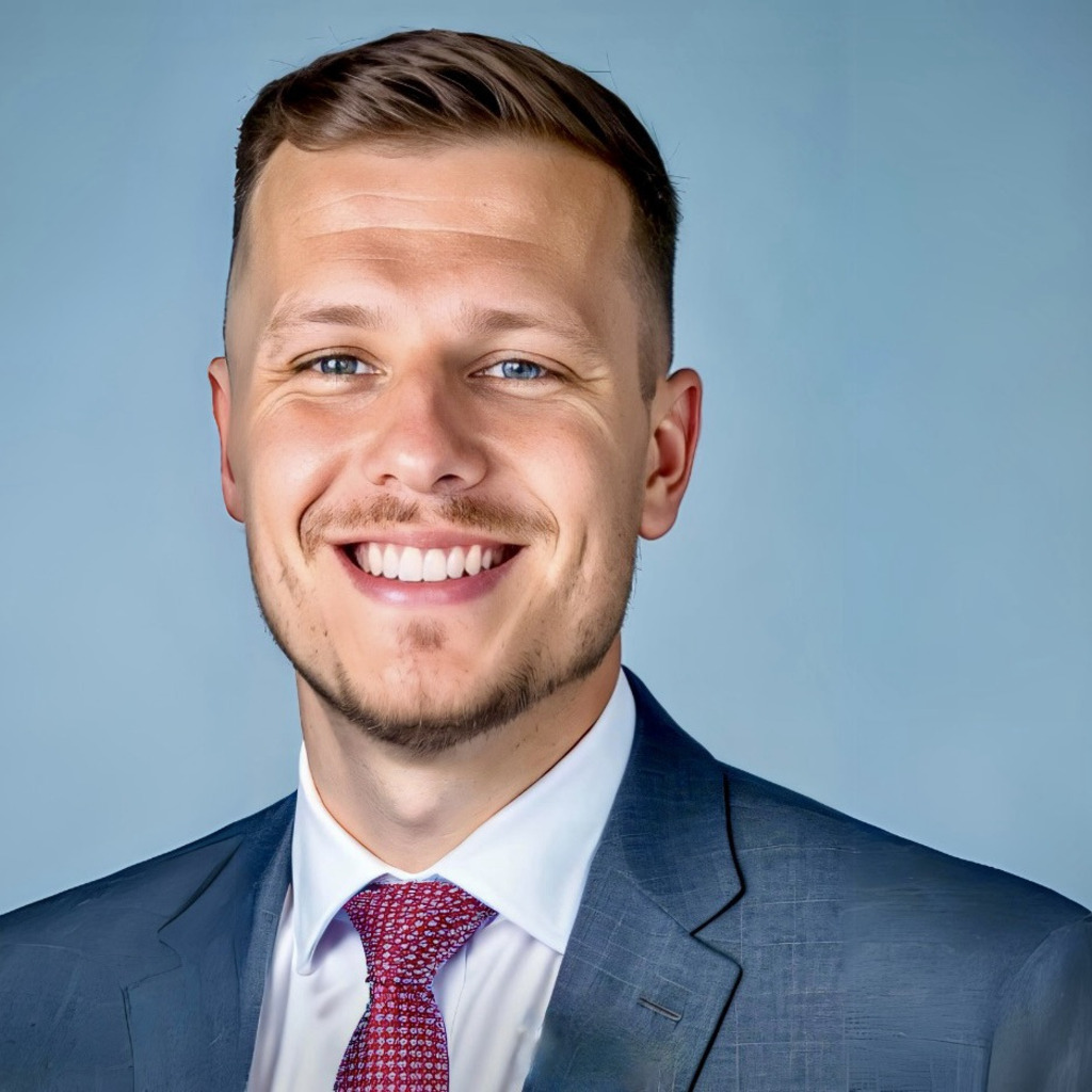 Simon Frank - Werkstudent - DATEV eG | XING