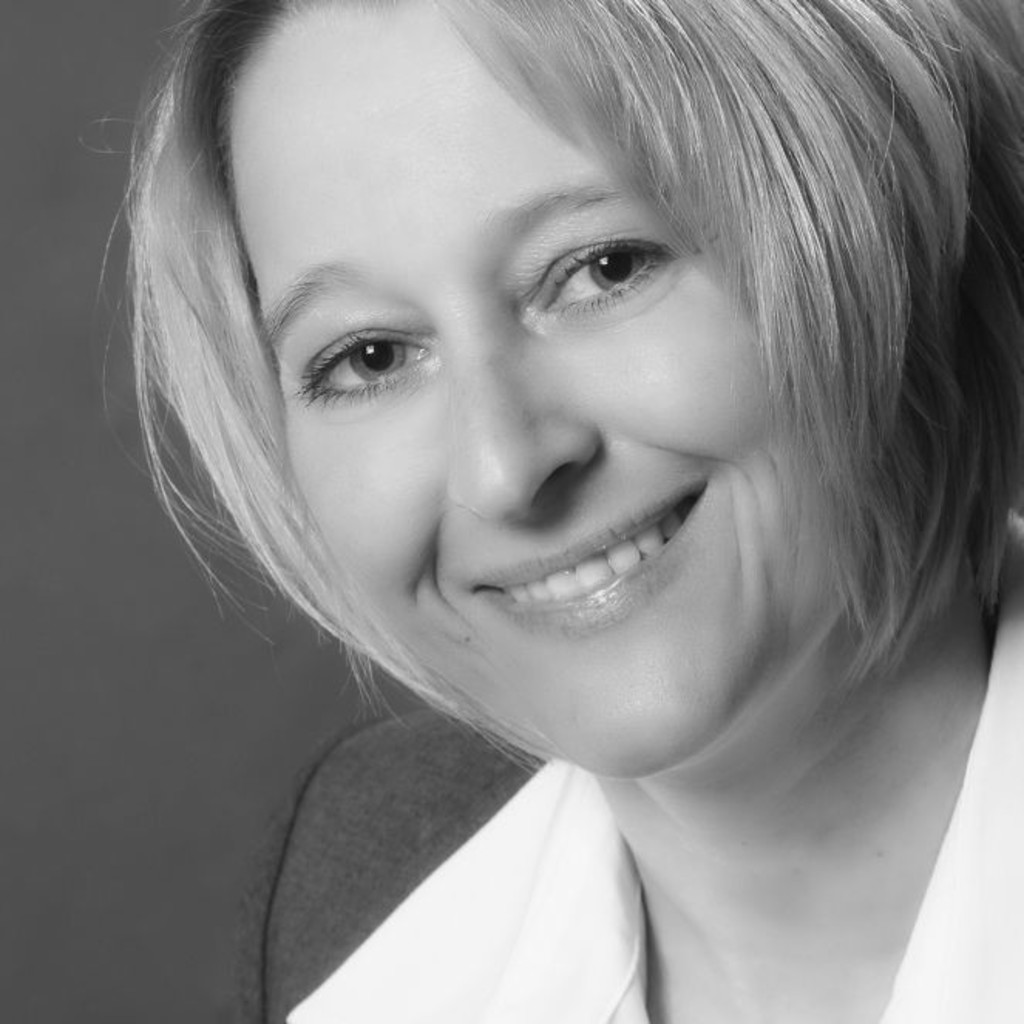 Lisa Eckel's Instagram, Twitter & Facebook on IDCrawl