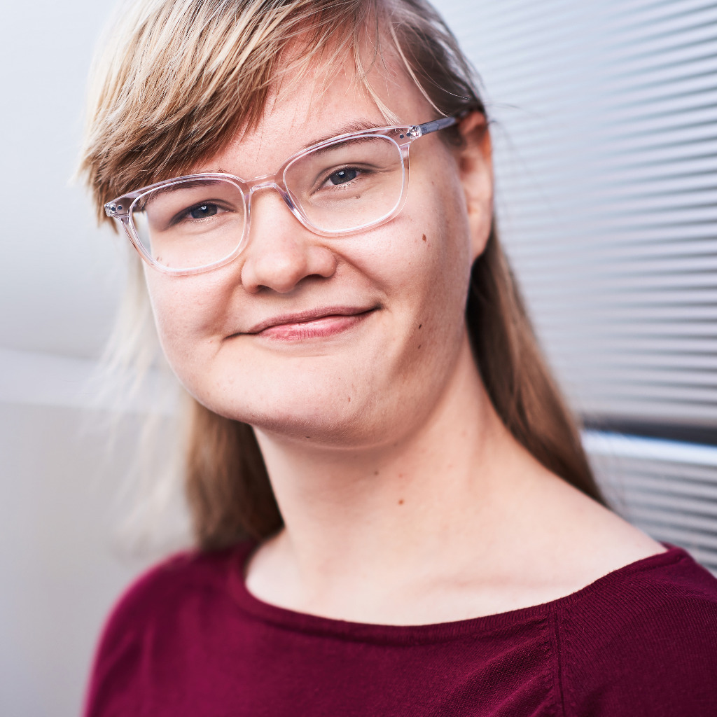 Maria Noack - UX-Designer - IBM iX | XING