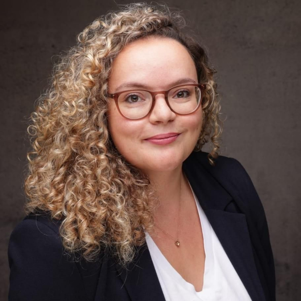 Miriam Westphal - Projektmanagement Abrechnung Fernwärme - E.ON Energy ...