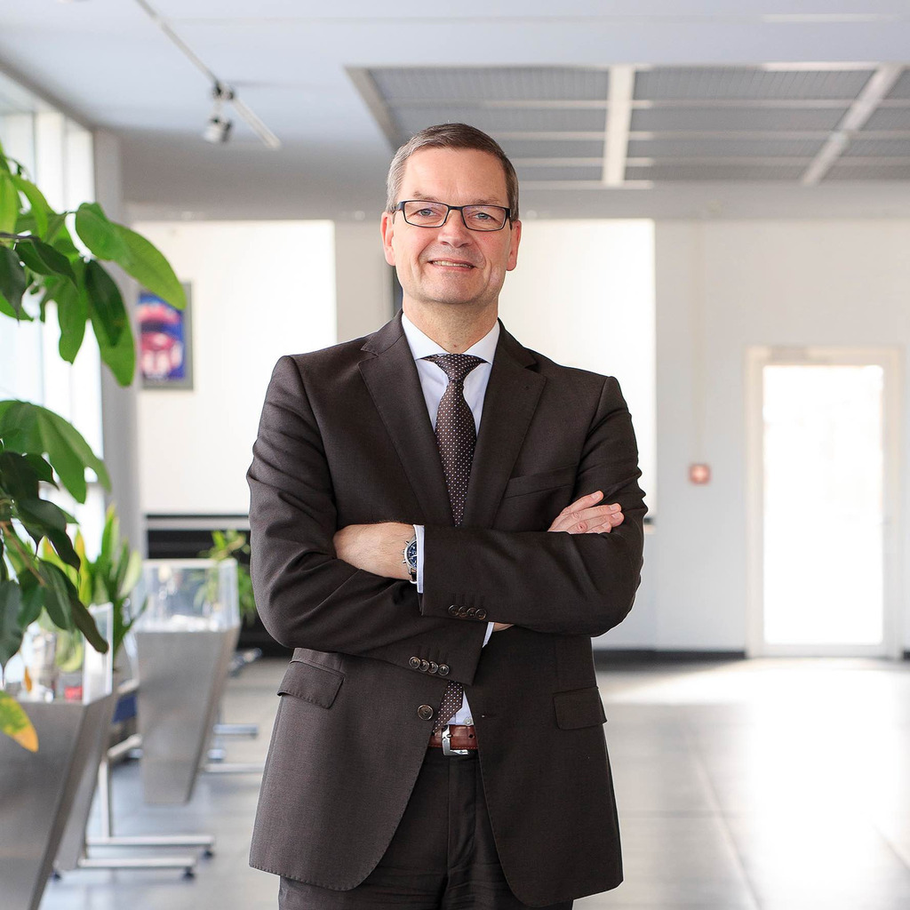 Dr. Michael Fried - Mitglied der Geschäftsleitung / CHRO - MAPAL Dr ...