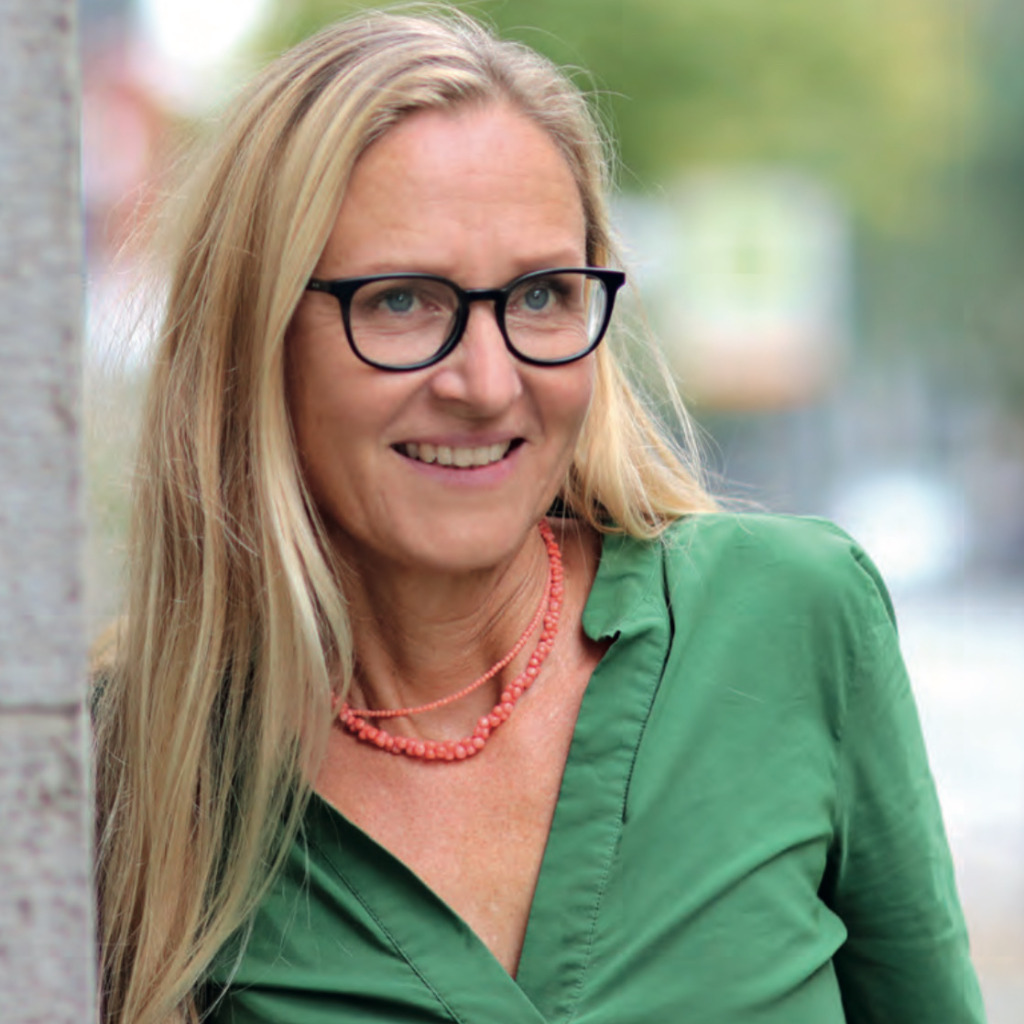 Sabine Barry - Art Director - Hermines Handschrift | XING