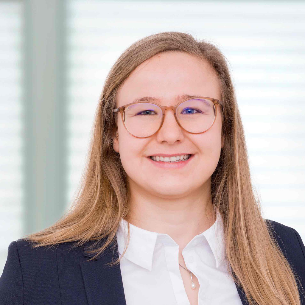 Lisa Simon - Steuerberaterin - Hilleprandt & Partner | XING