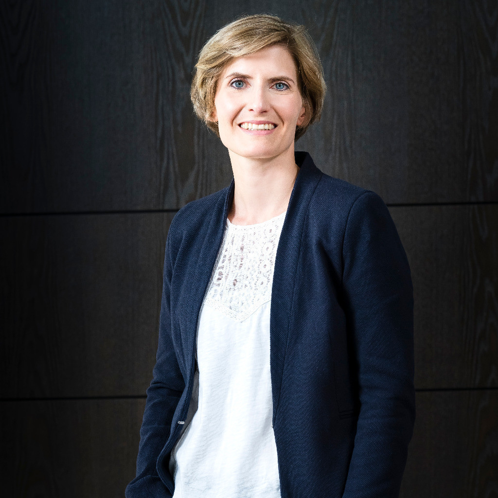 Julia Geißler - Manager Corporate Communications – Digital Workplace ...