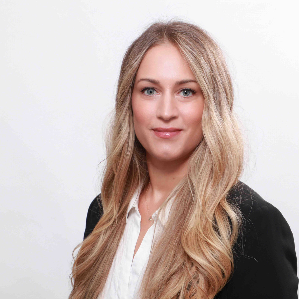 Stephanie Pitz - HR Business Partner - Daimler Buses GmbH | XING