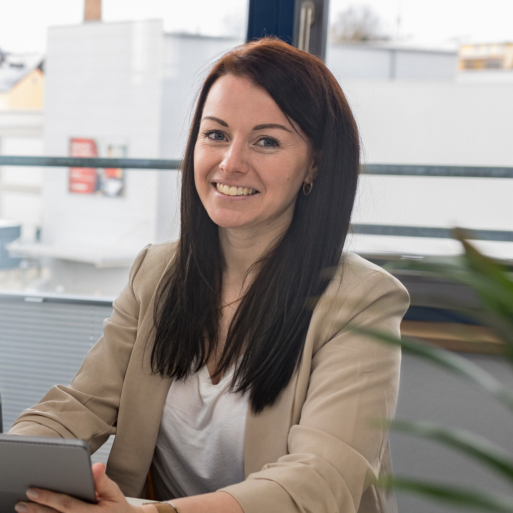 Andrea Hutterer - Fachbauleiterin I CAS Rooms - Lindner Group | XING