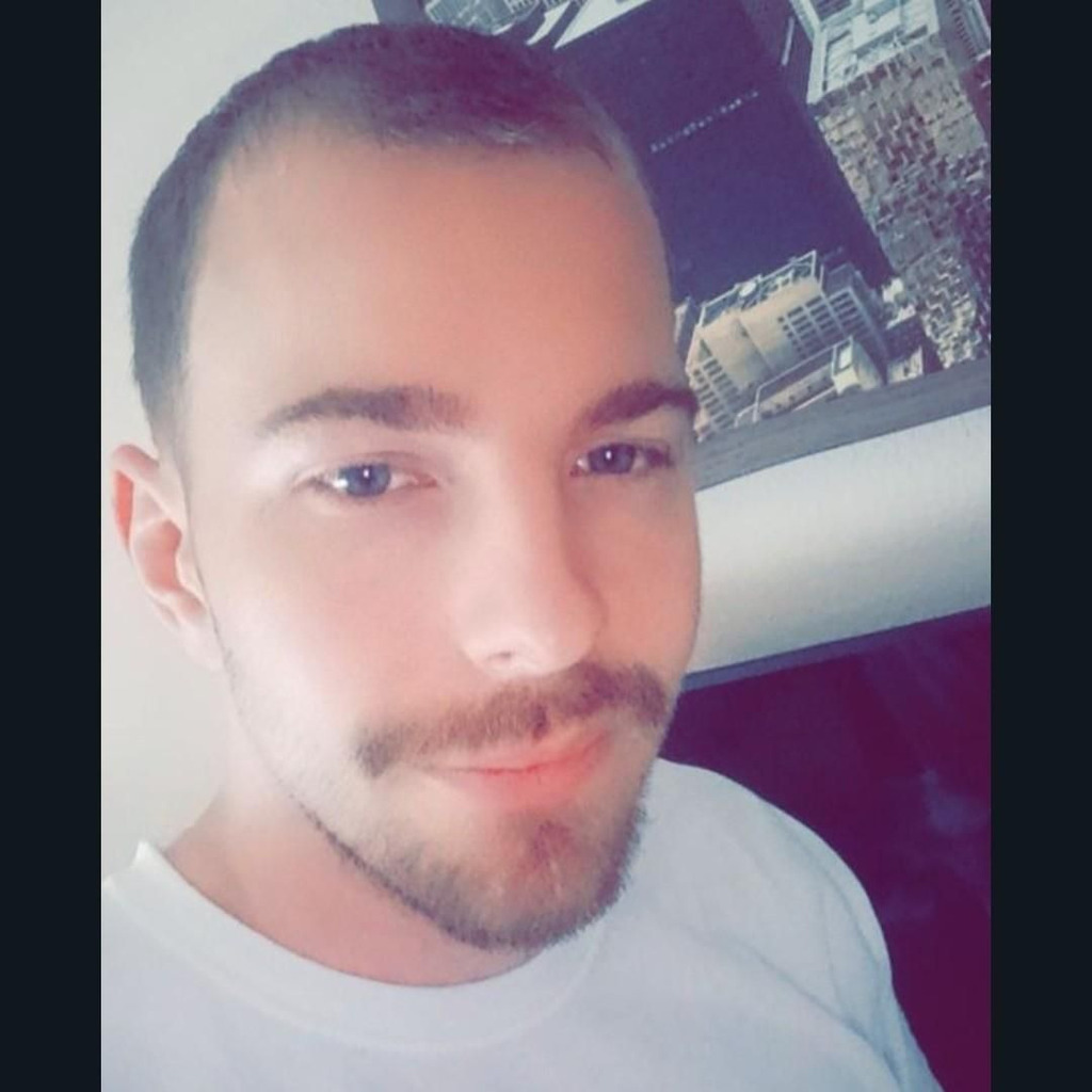 Dennis Naumann - Außendienstmitarbeiter - Medrob | XING