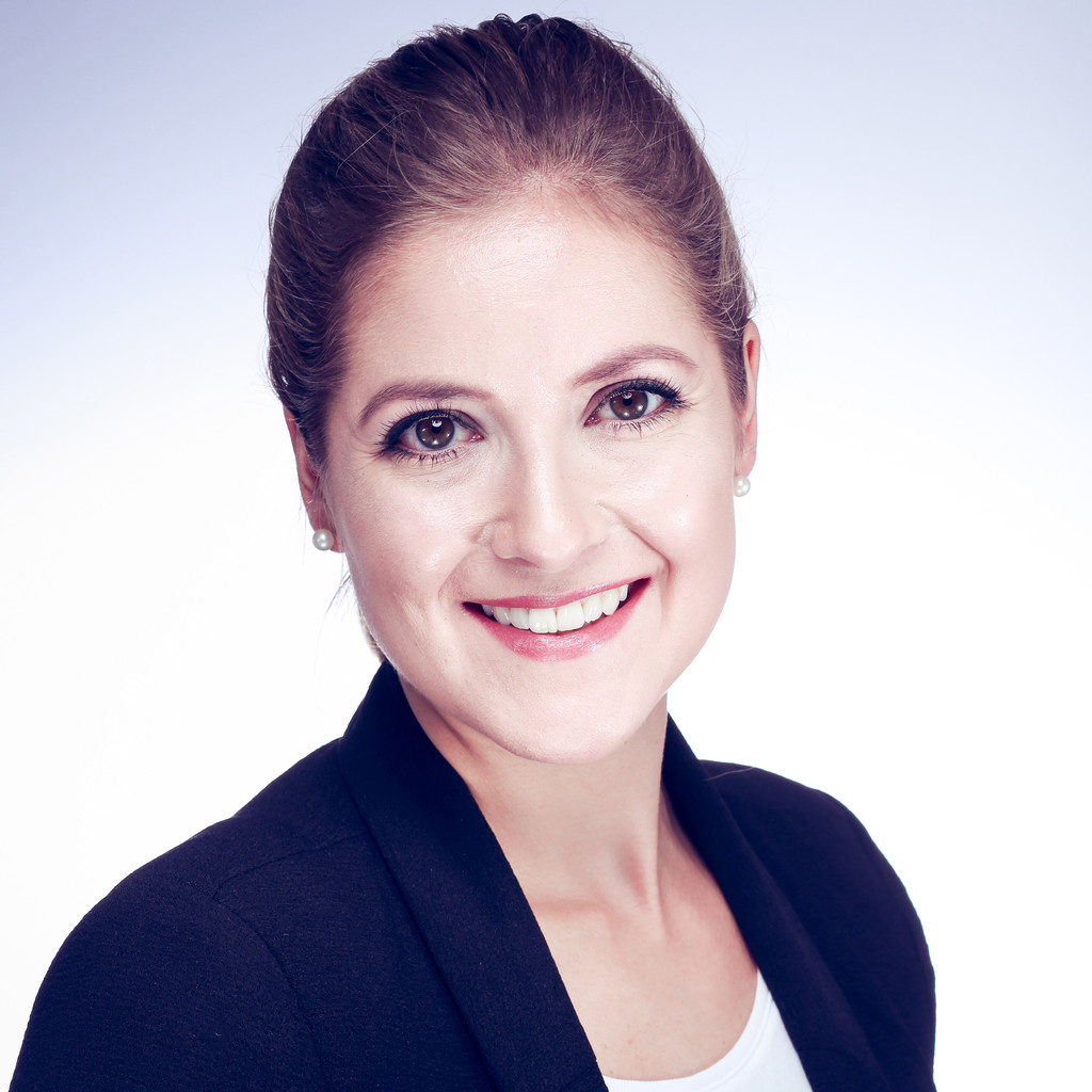 Dr. Sarah Riegert - Studienkoordinatorin/Studienfachberaterin ...