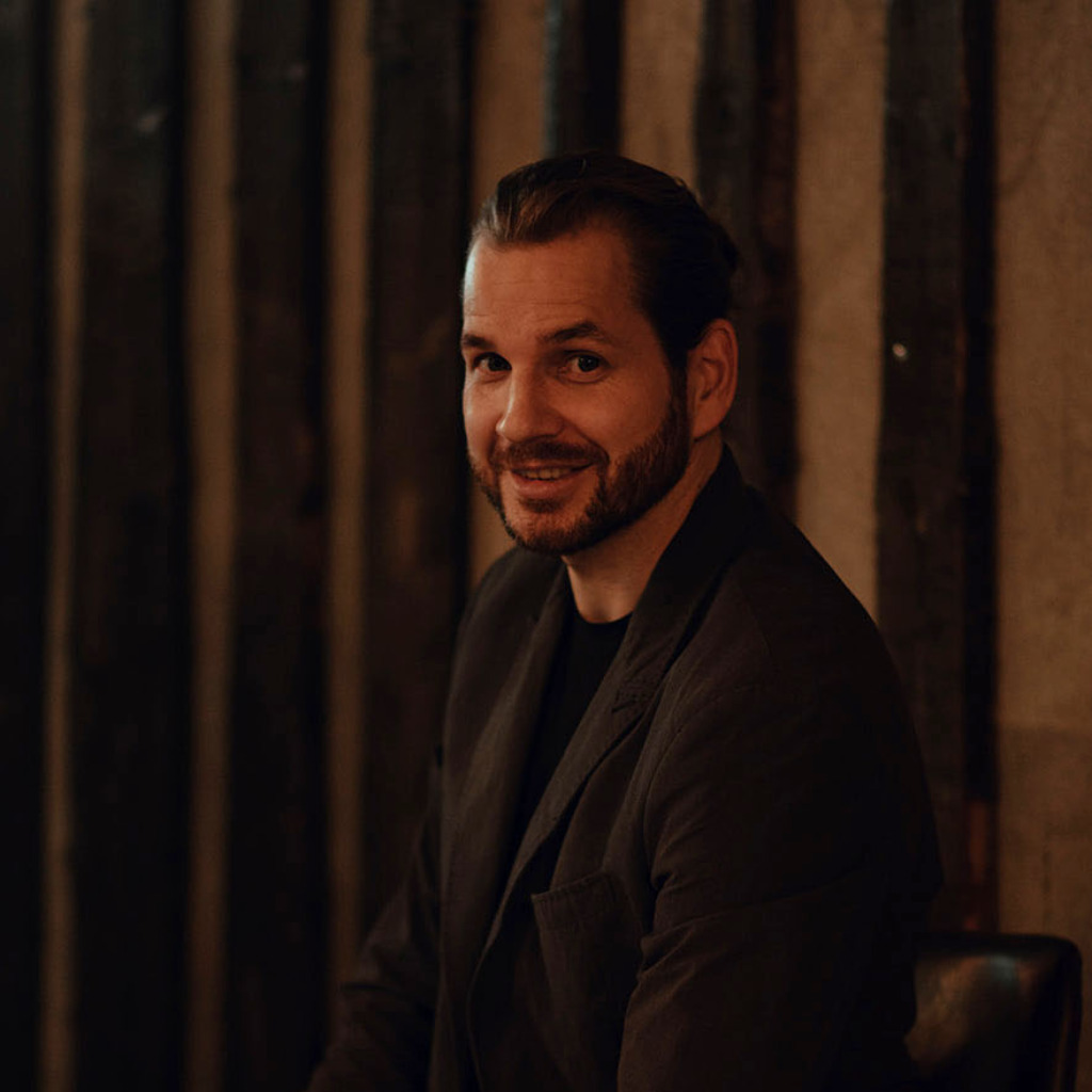 Andreas Dedler - Founder & COO - Panorama Glass Lodge ehf. | XING