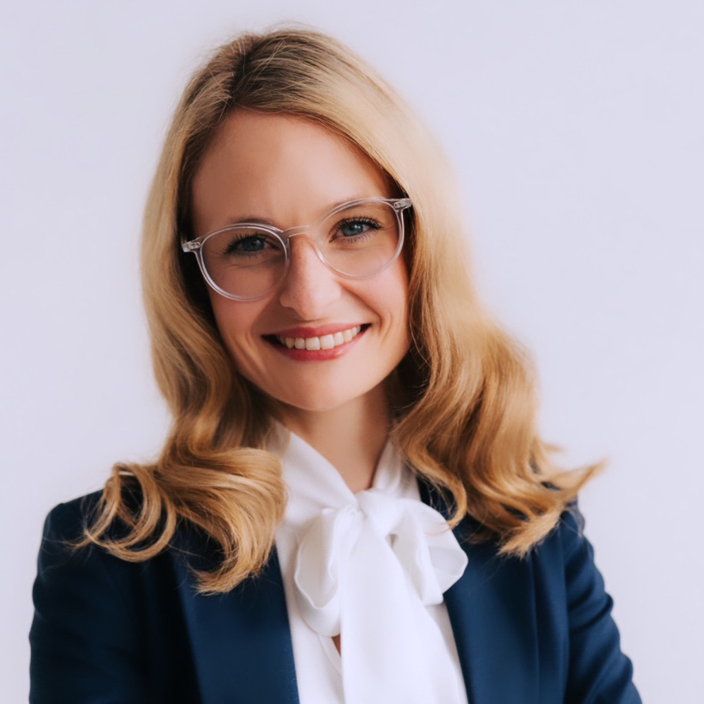 Melanie Jurine - Manager - EY (Ernst & Young) | XING