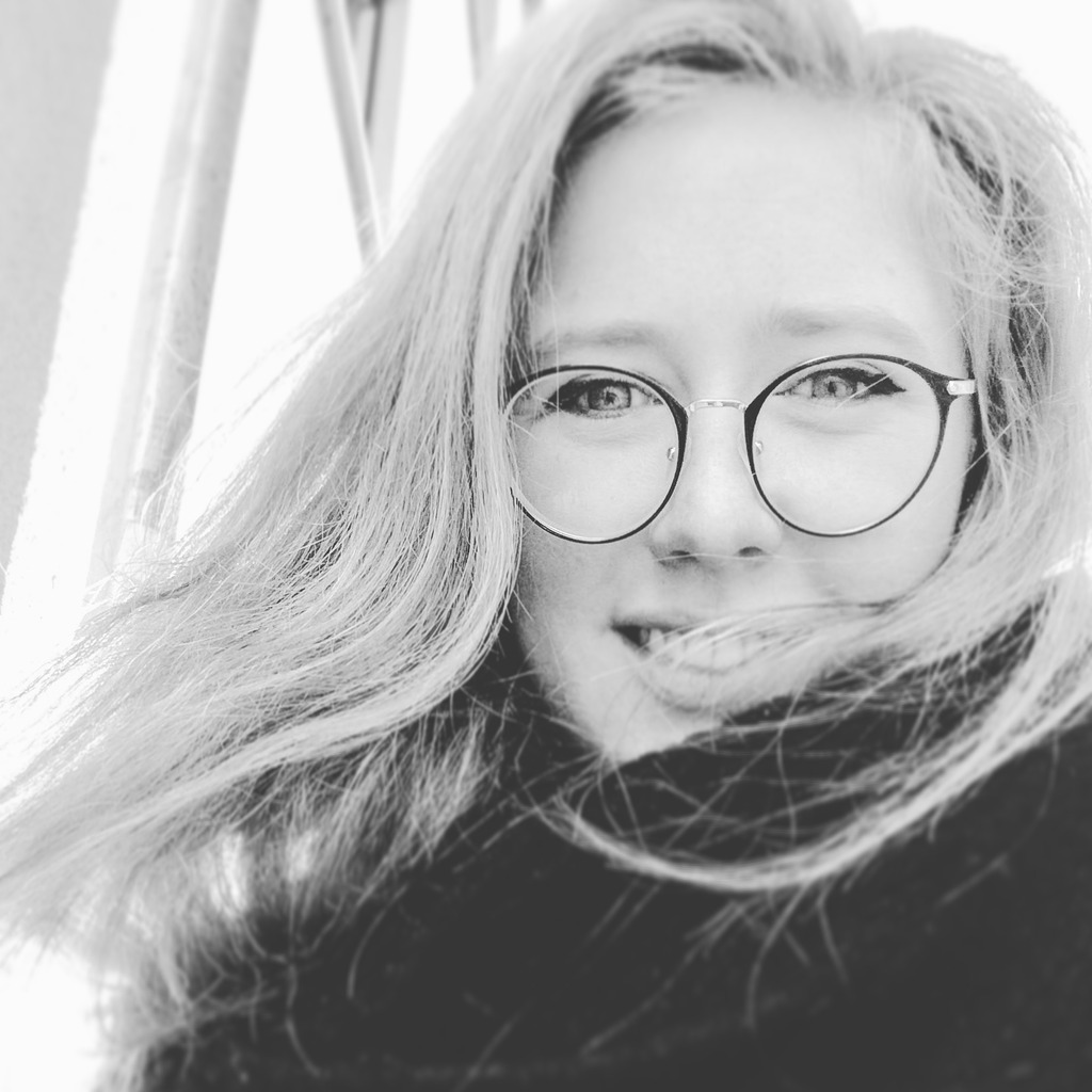 Lisa Cory - Werkstudentin - LEADERsein! e.V. | XING