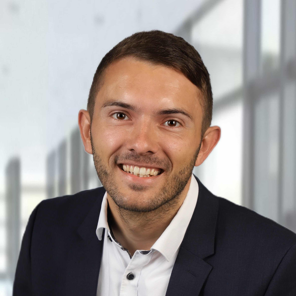 Daniel Dietrich - Leiter Rechnungswesen und Controlling / Head of ...