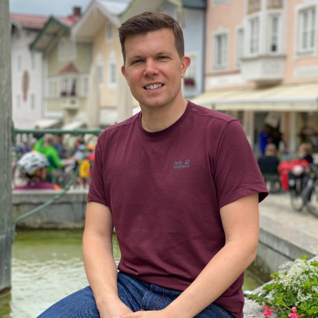 Mark Petrovich - Director of Accounting - Visa | XING