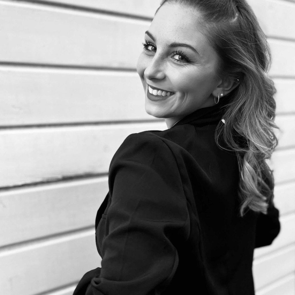 Michelle Feick - Kauffrau für Büromanagement - Neumann Immobilien | XING