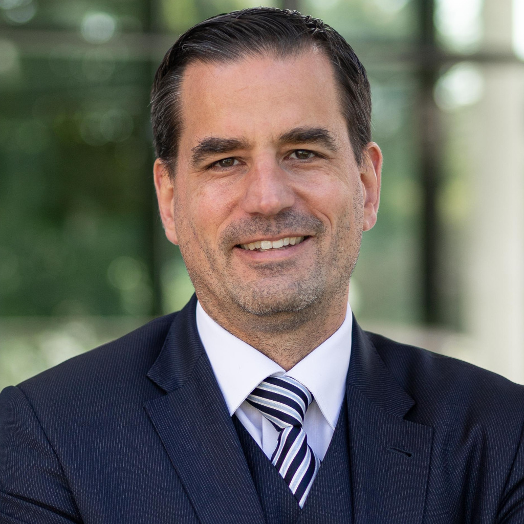 Alexander Trump - Director - VVO | XING