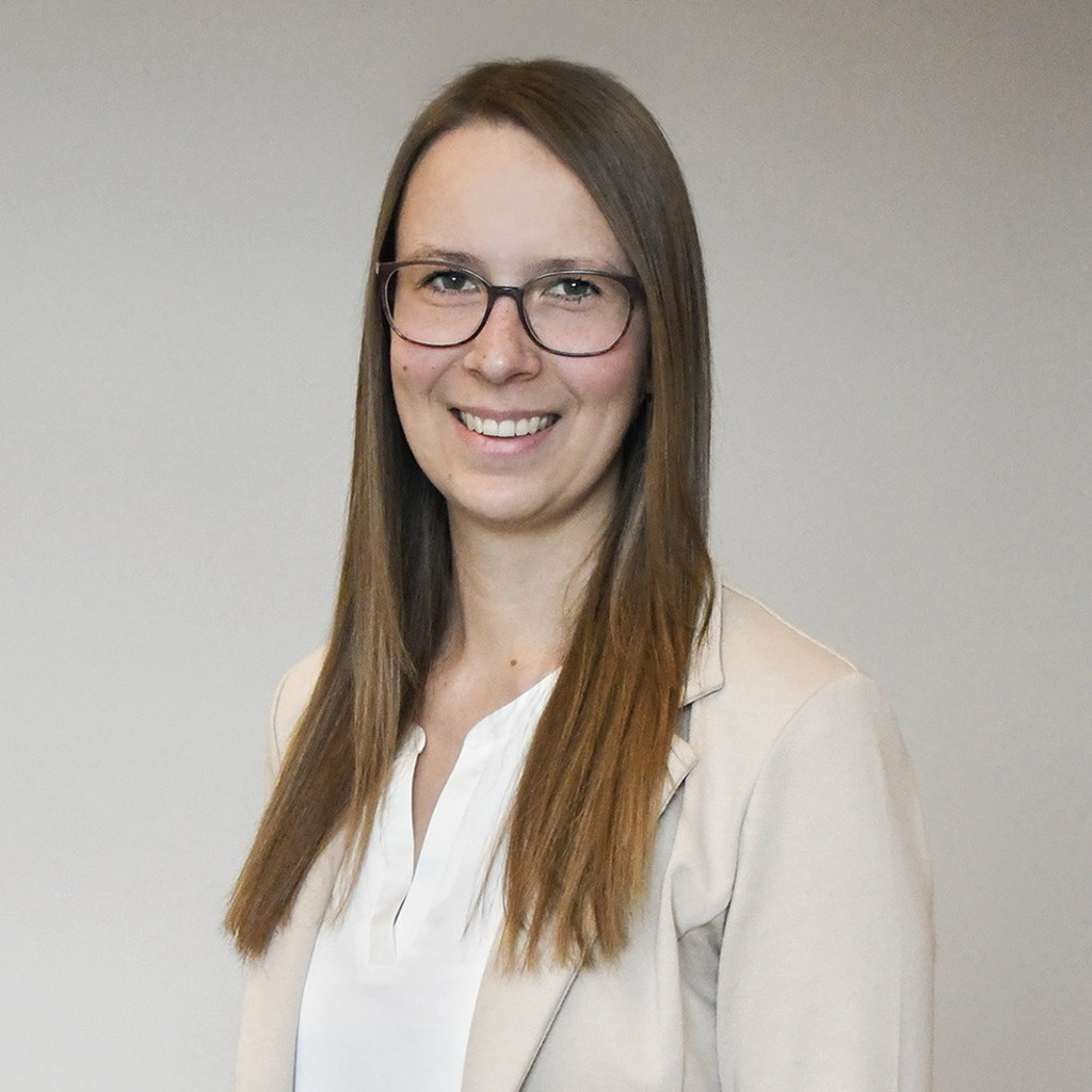 Kim Molitor's Instagram, Twitter & Facebook on IDCrawl