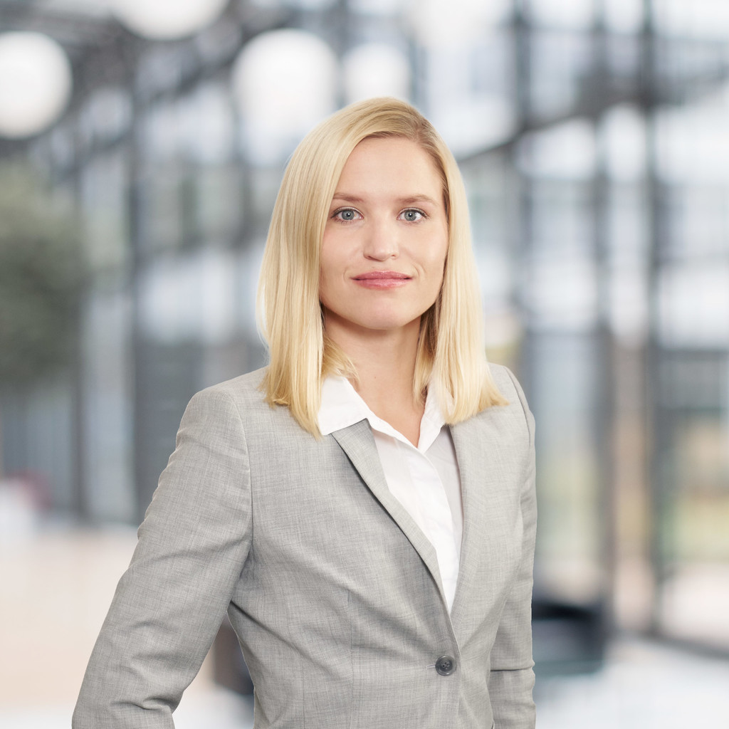 Charlotte Elisabeth Förster - Steuerberaterin / Prokuristin / Managerin - PwC ...