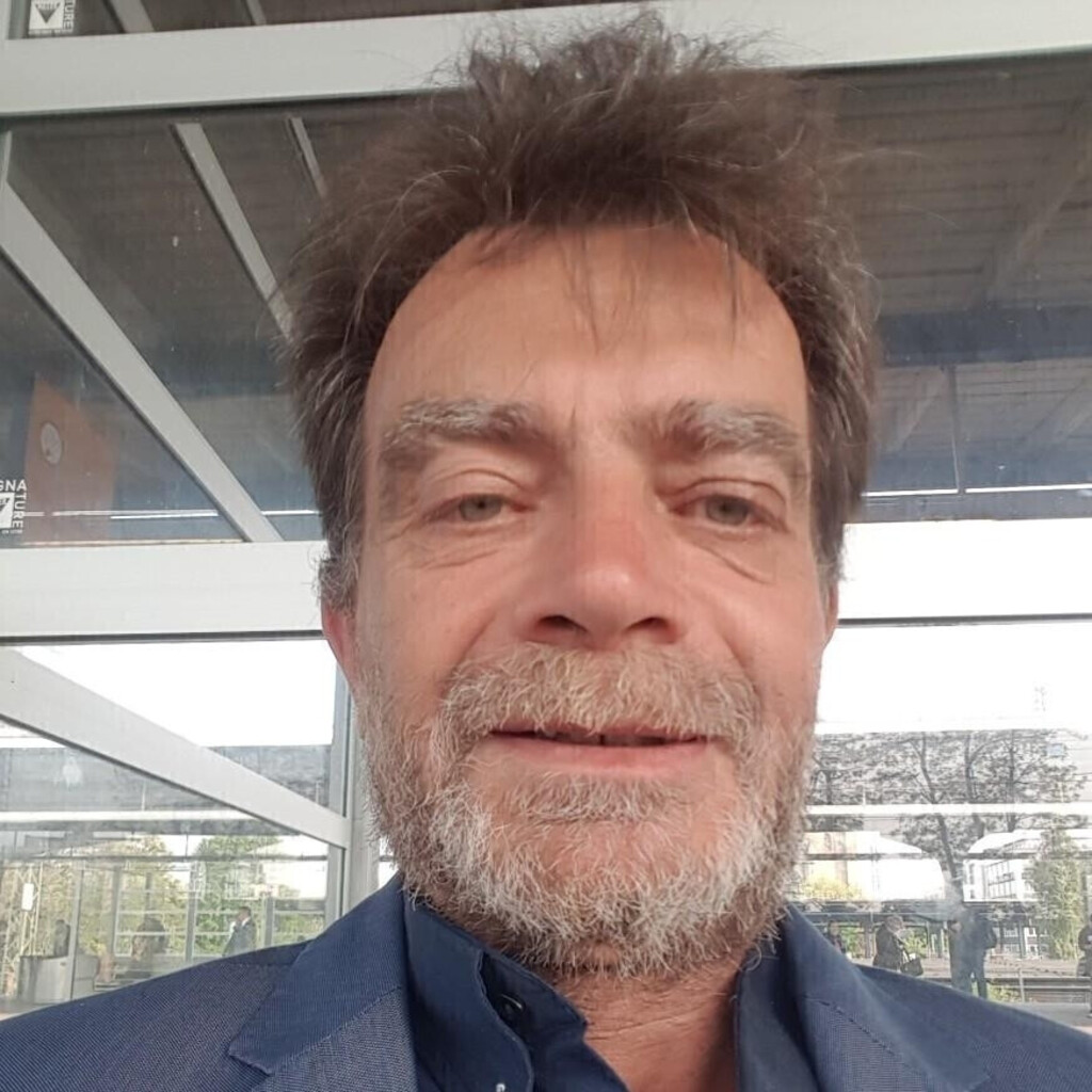 Michael Strang - Digitalisierung Absatzmarketing - Kölner Verkehrs ...