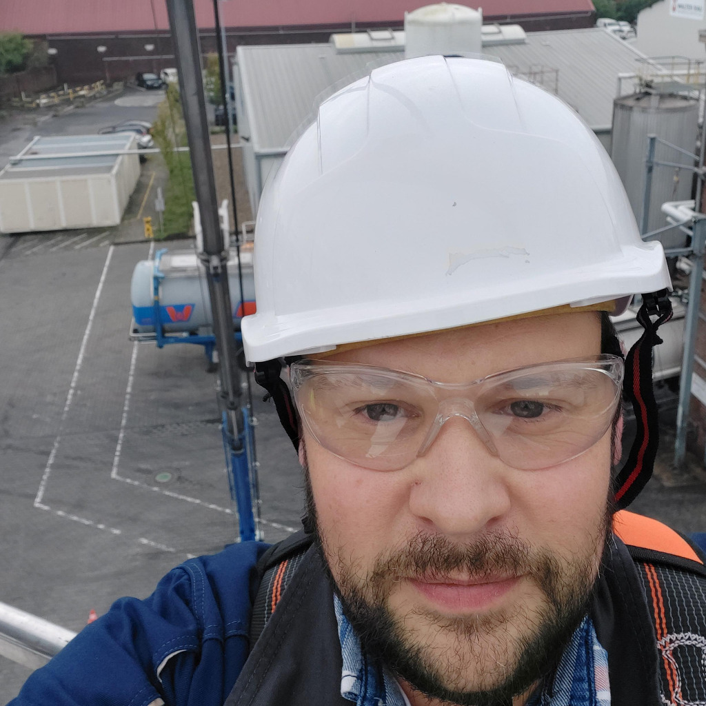 Mark Makovec - Mitarbeiter Instandhaltung - Walter Rau Neusser Öl und ...