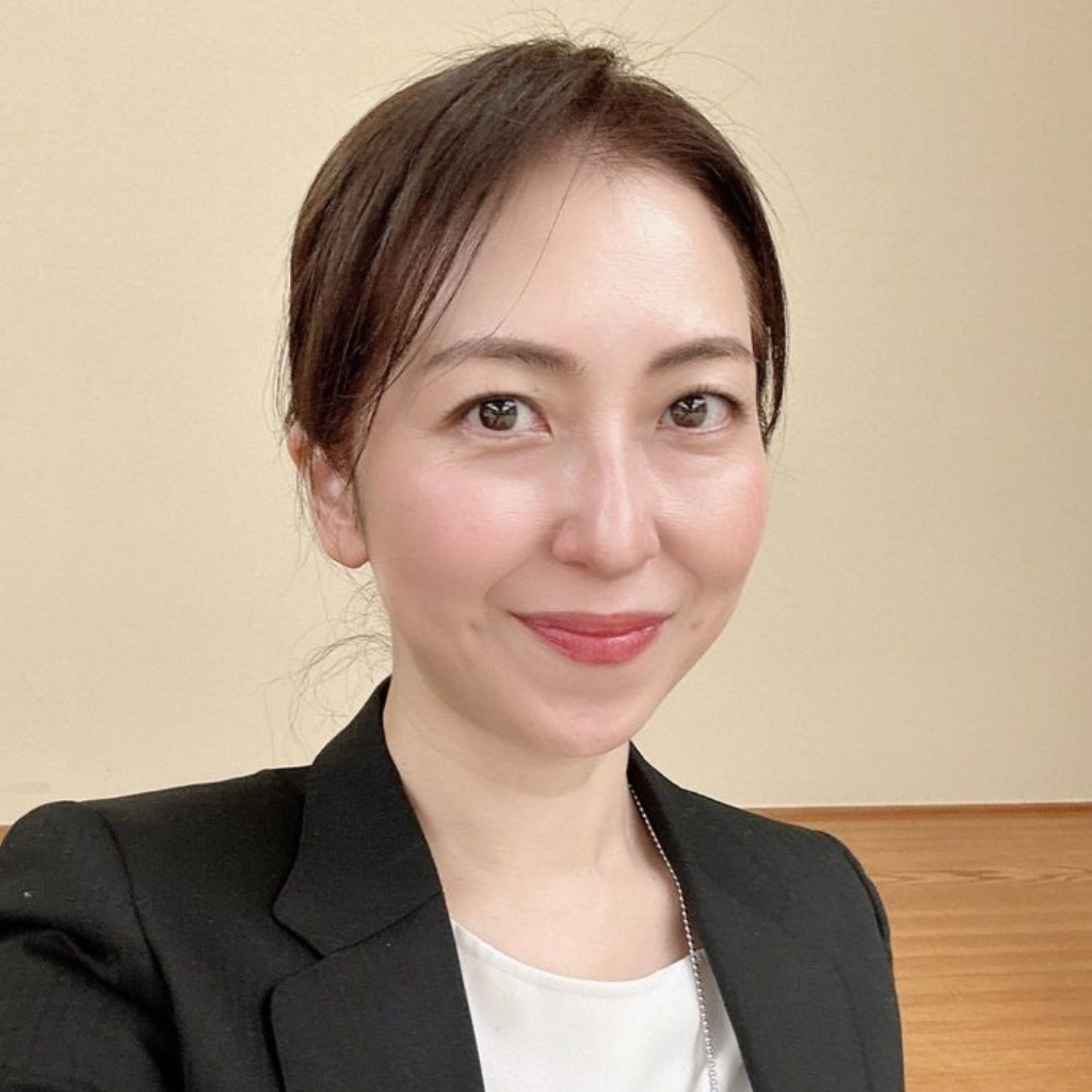 Isis Wikoff - Chief Financial Officer - self-employment | XING