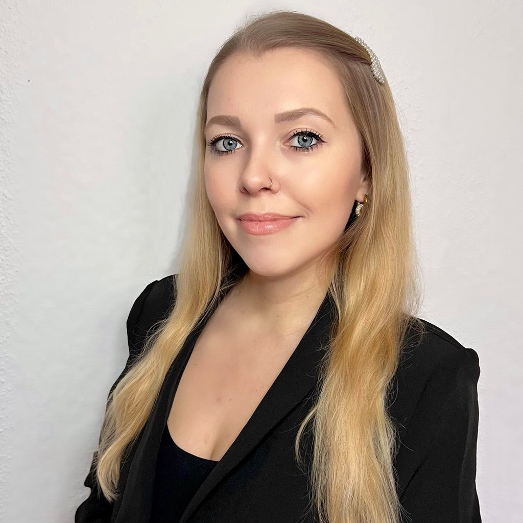 Saskia Bruder - Mitarbeiterin Projekt-, Prozess & Zentralaufgaben bAV ...