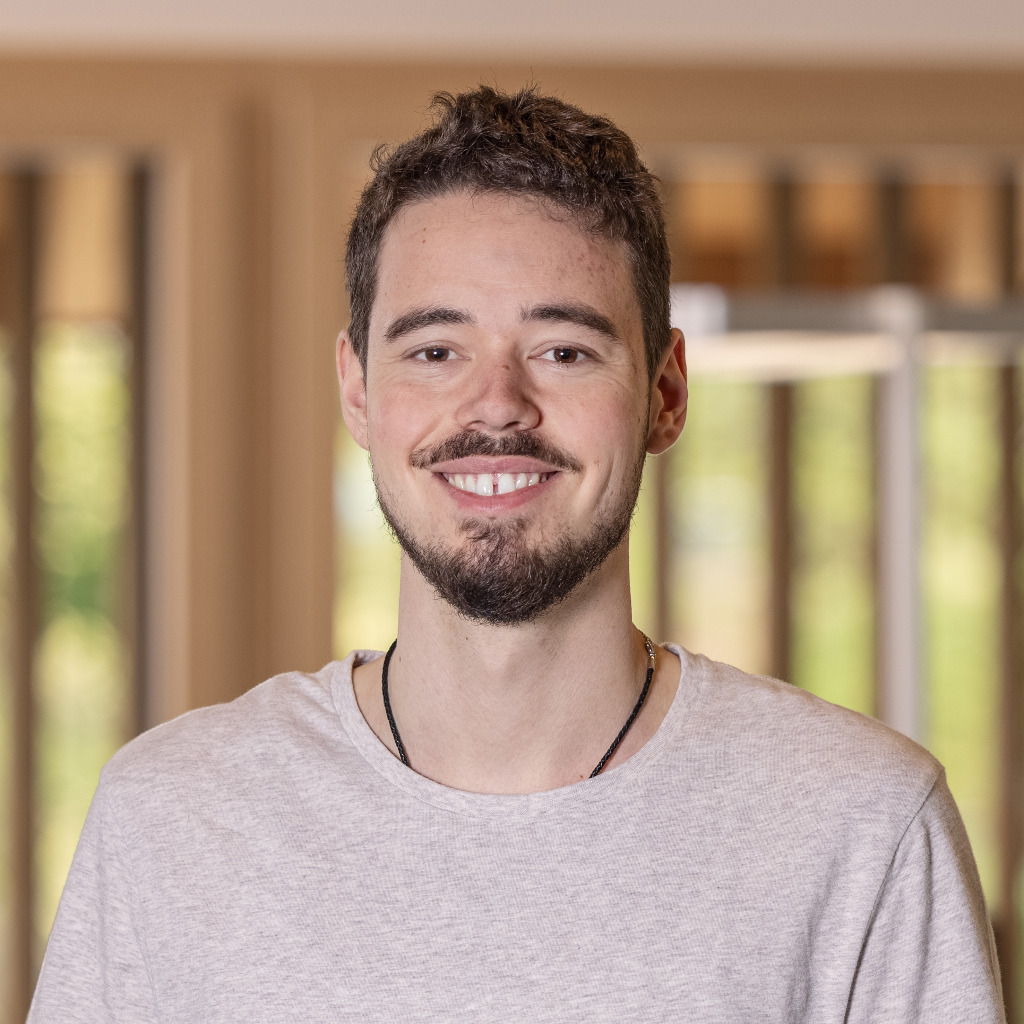 Benjamin Lang - Social-Media-Manager, Videoeditor - ADi AG Agentur für ...