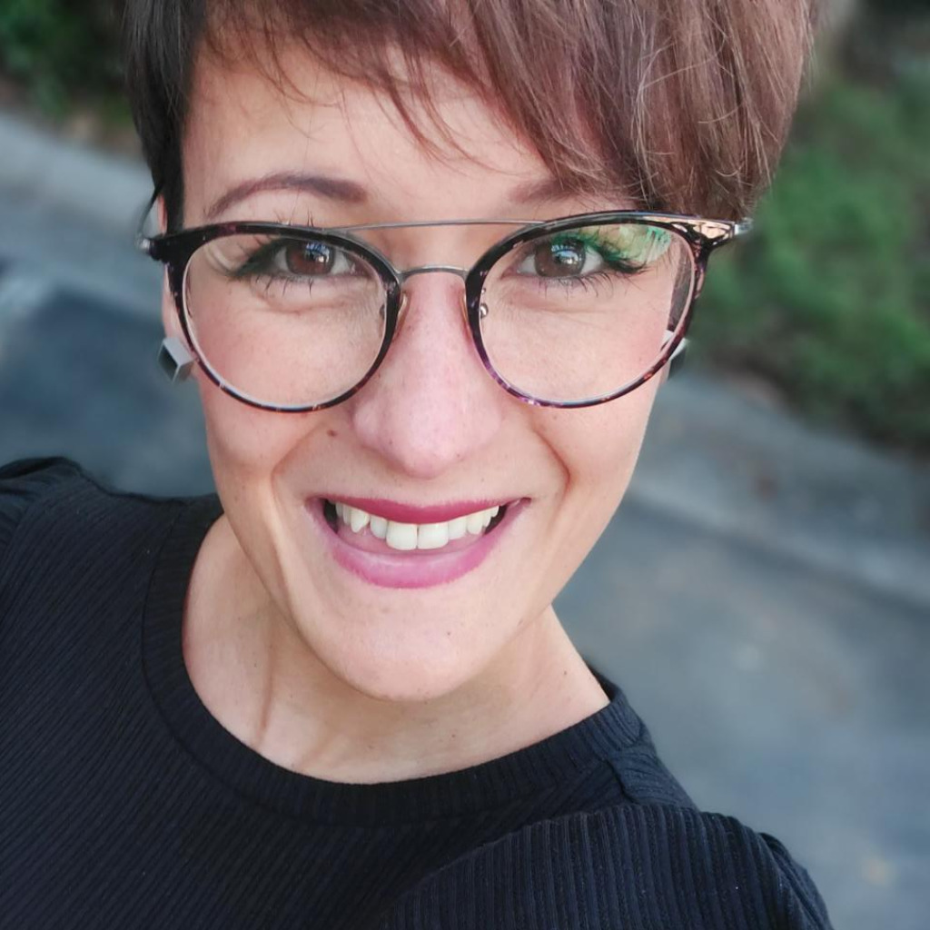 Laura Roberts - Director of Operations - VIPA USA, Inc. | XING