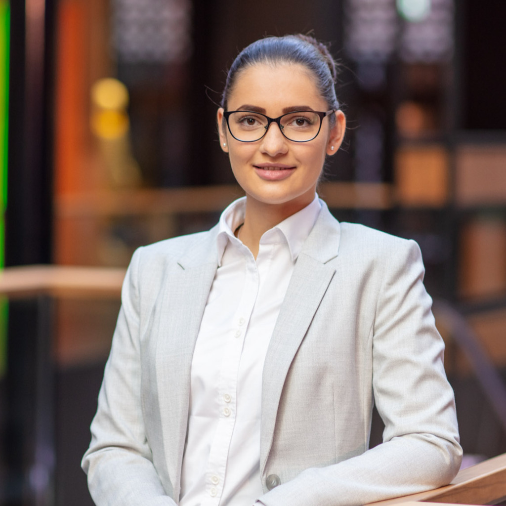 Janine Gerhardt - Deputy General Manager Westfield Hamburg ...