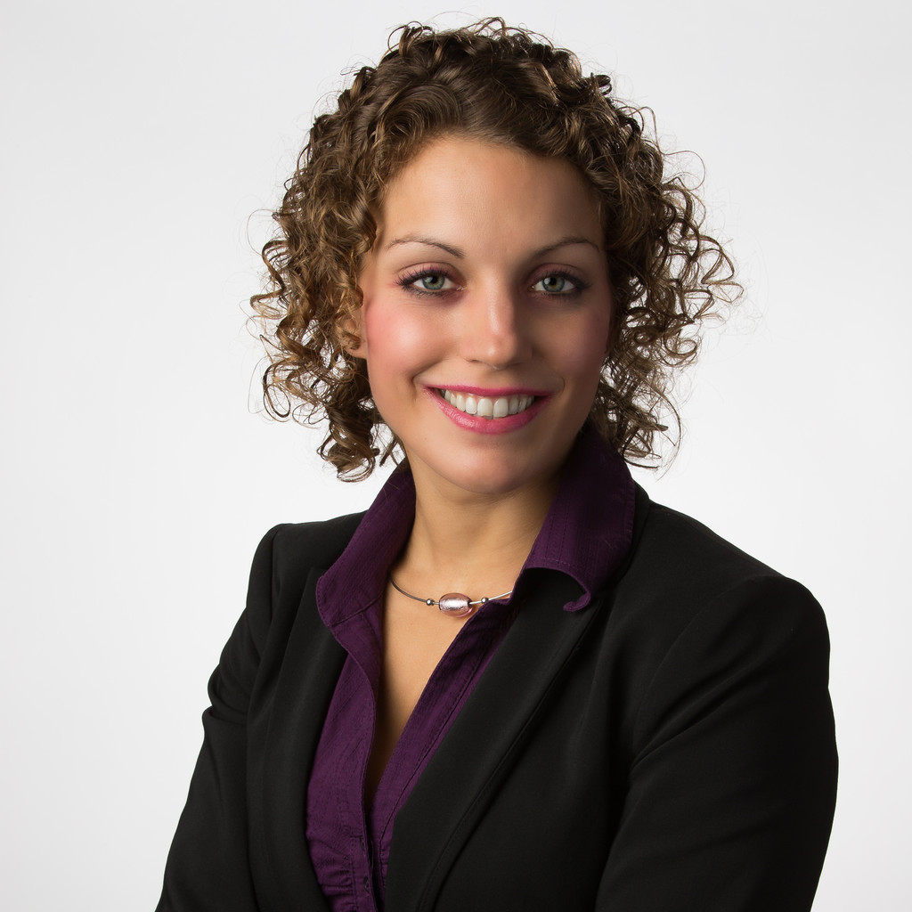 Dr. Anna Menheere - Senior Tax Manager - PwC Österreich | XING