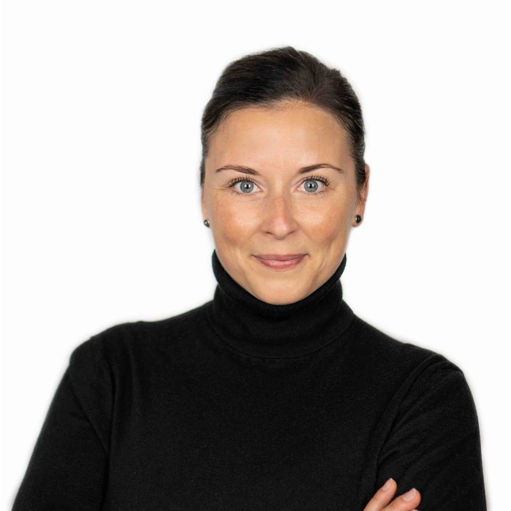 Claudia Fanselau - Creative Director - Menori Design GmbH | XING