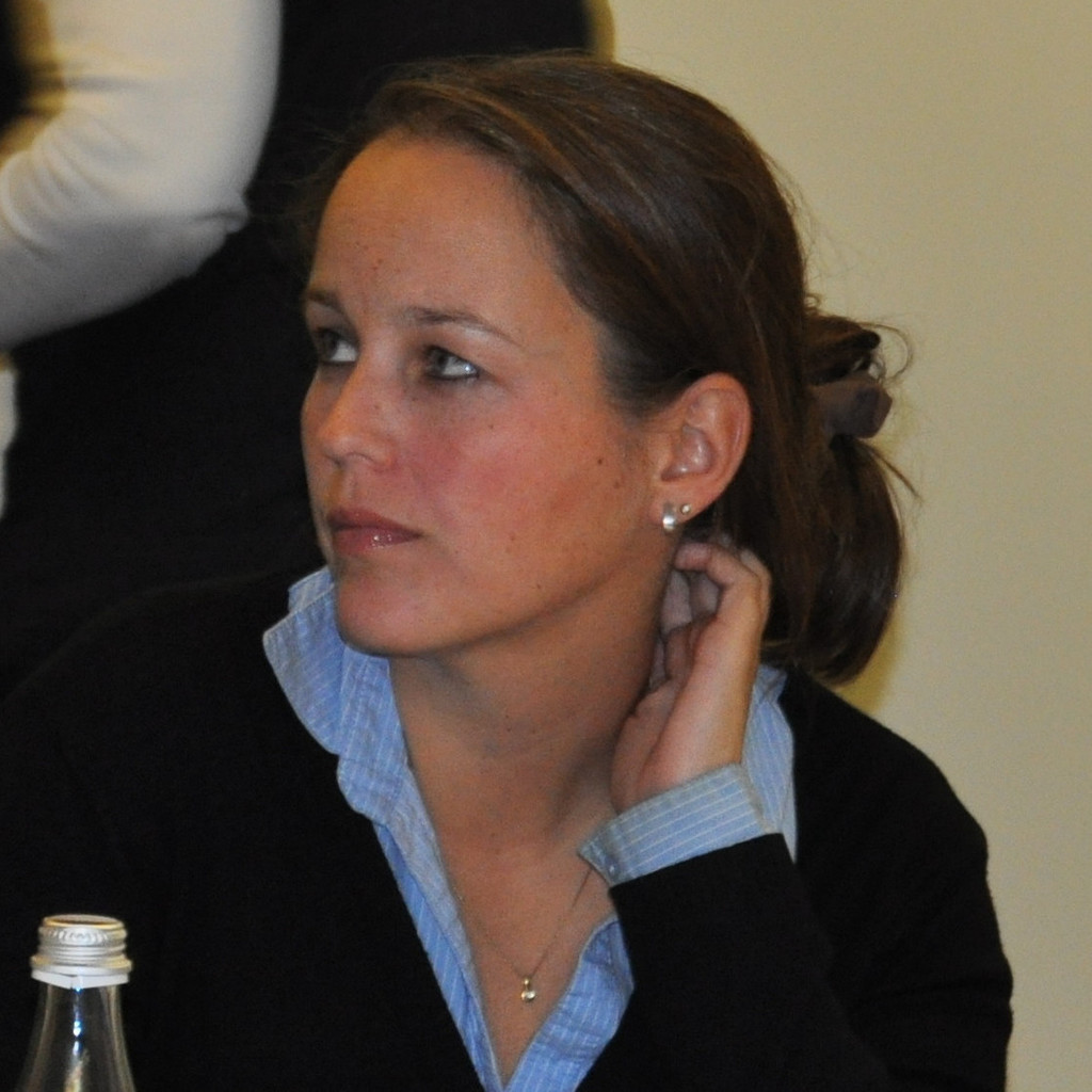 Claudia Simon - Key Account Managerin Hämatologie / Onkologie - Jazz ...