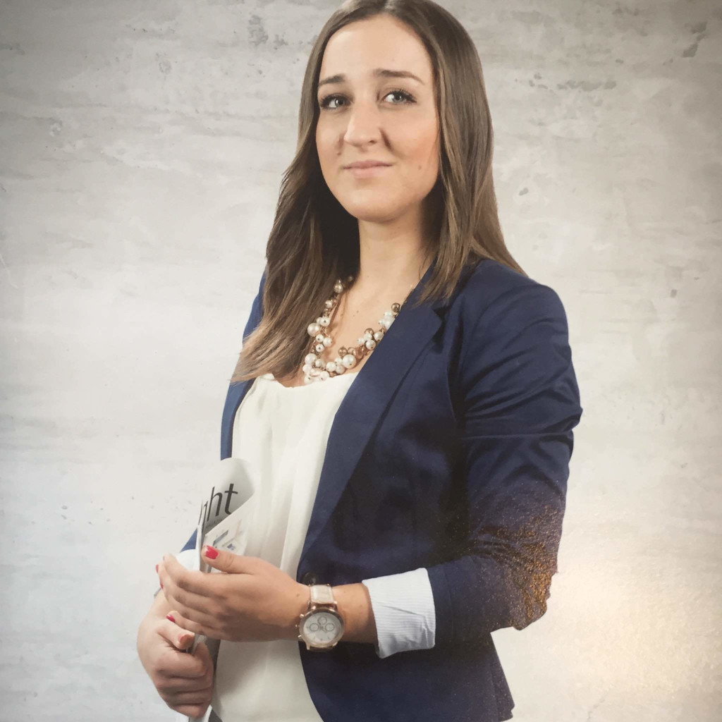 Ana Akrap - Specialist, Assurance - PwC Österreich | XING