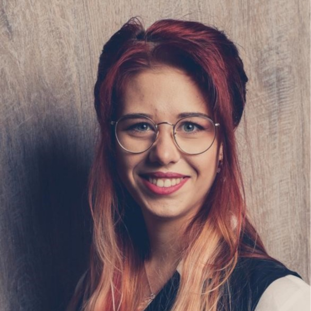 Lisa Ginter - Softwareentwicklerin - BarmeniaGothaer | XING