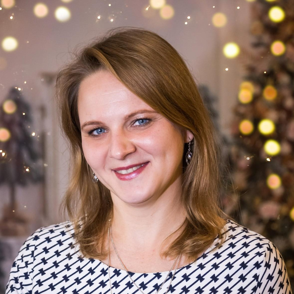 Dr. MARIA ARKHIPOVA - Auditor (intern und extern) - CMC Consumer ...