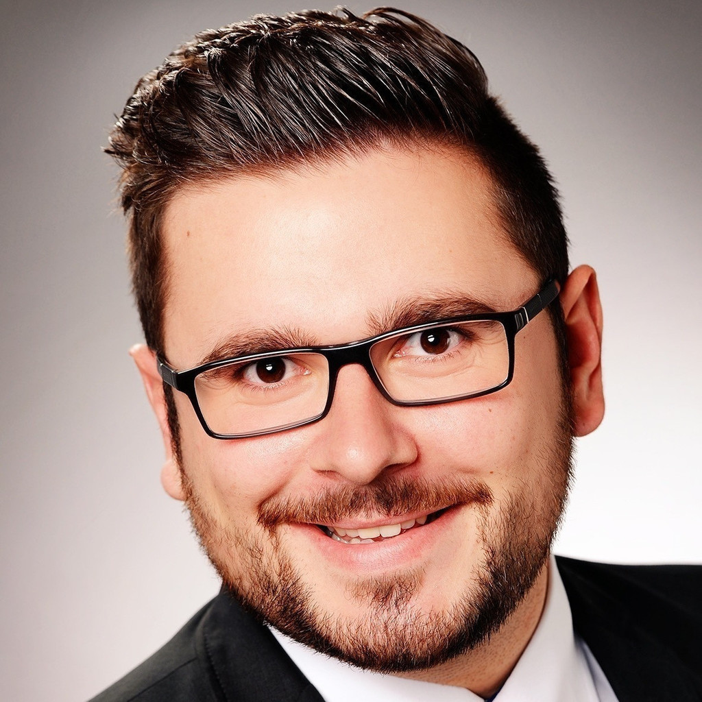 Philipp Präkels - Kundenbetreuer Team New Energies ...