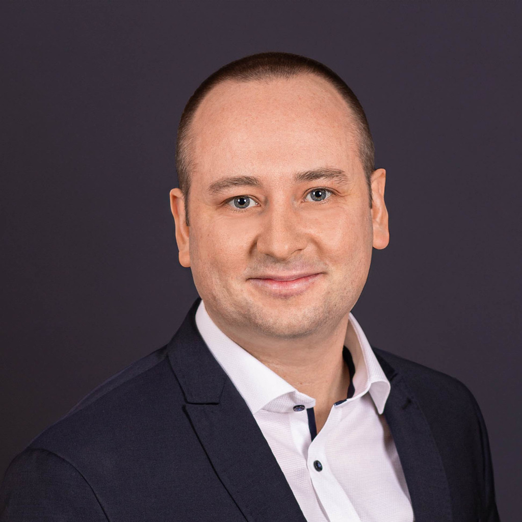 Arthur Loos - Modulleiter - Karosserieentwicklung Plattform/Aufbau ...