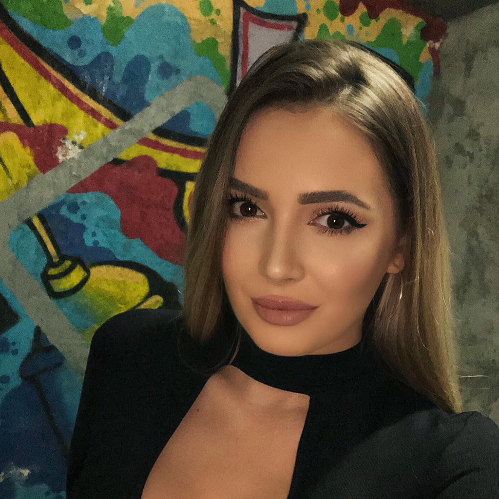 Susanna Abbott - Marketing Director - CHANEL GmbH | XING