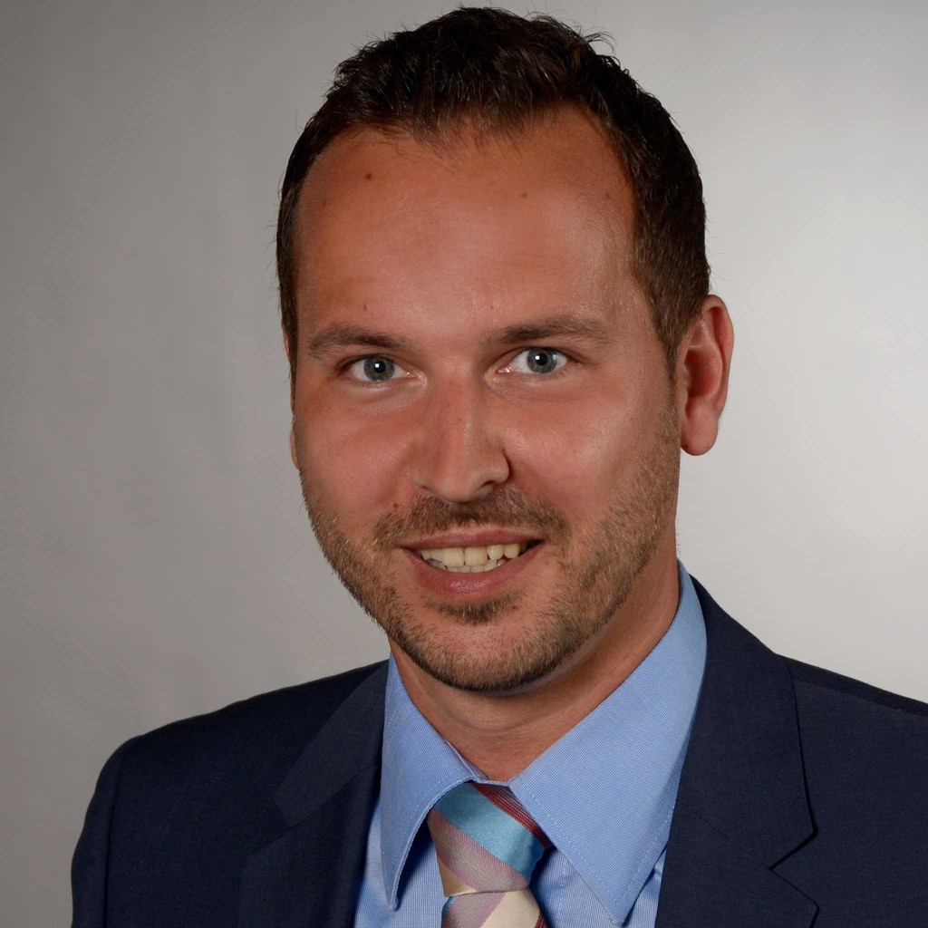 Simon Hörmannskirchner - Einkaufsleitung Leuchten & Teppiche - Möbel ...