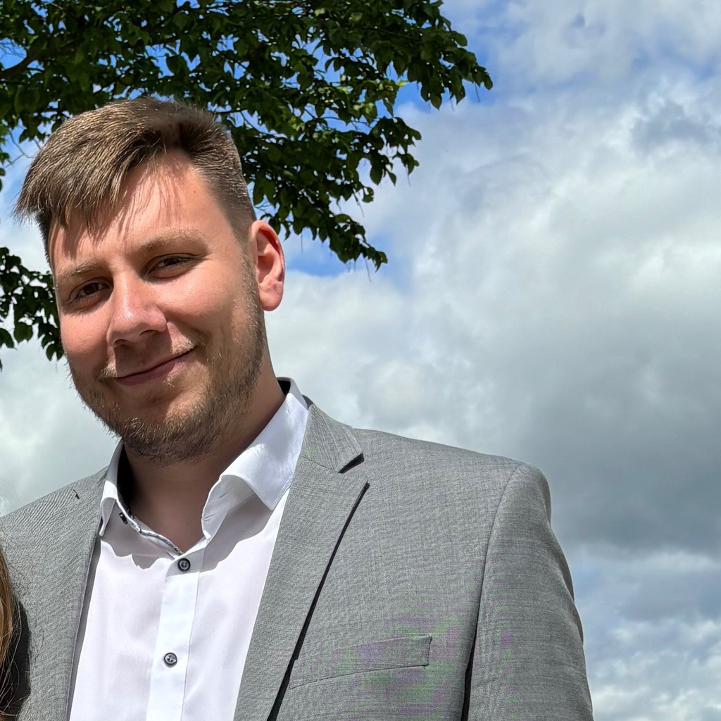 Max Steuber - Elektroniker - SPIE ICS - Information & Communication ...