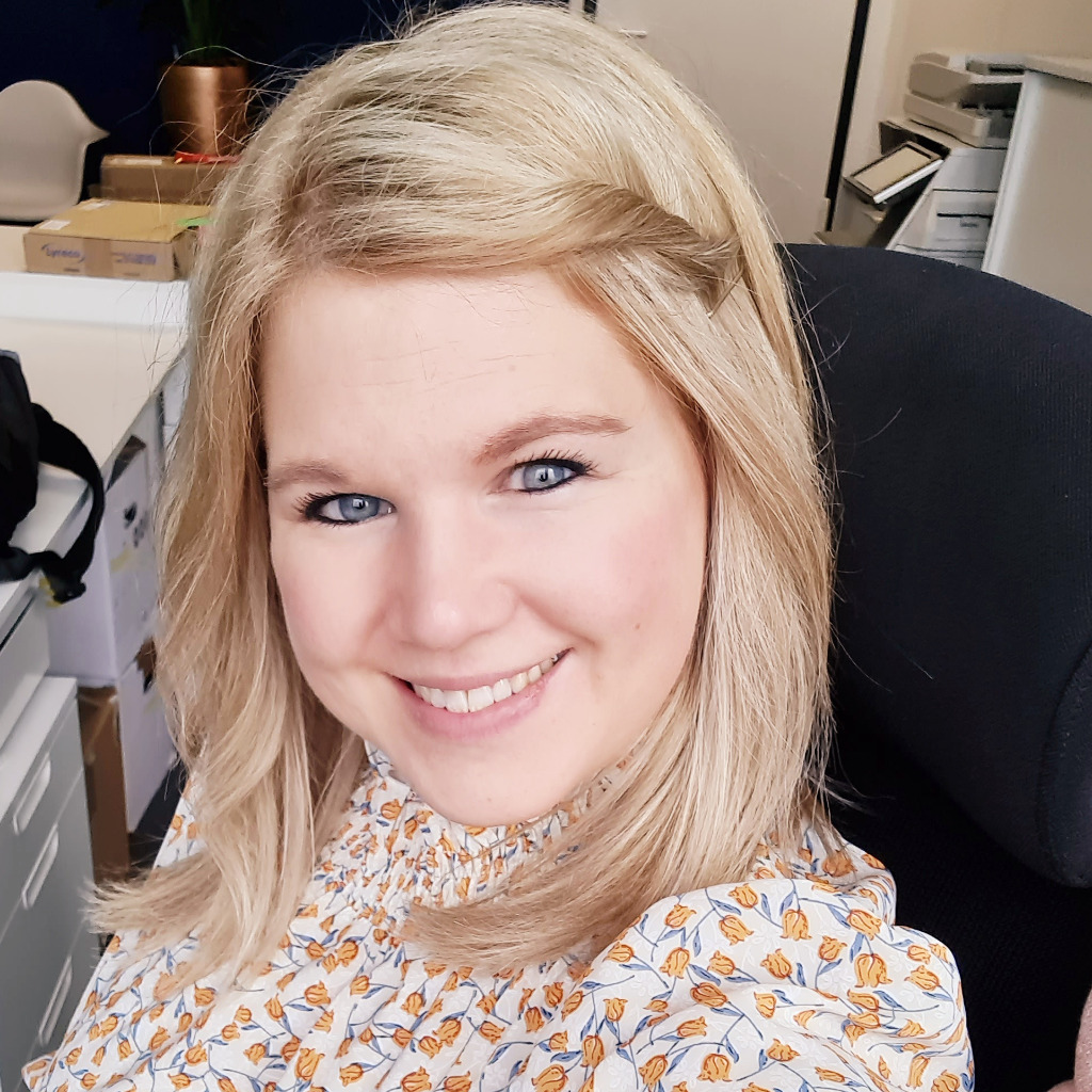 Ronja Konopatzki - Office Manager - EAT HAPPY GROUP | XING