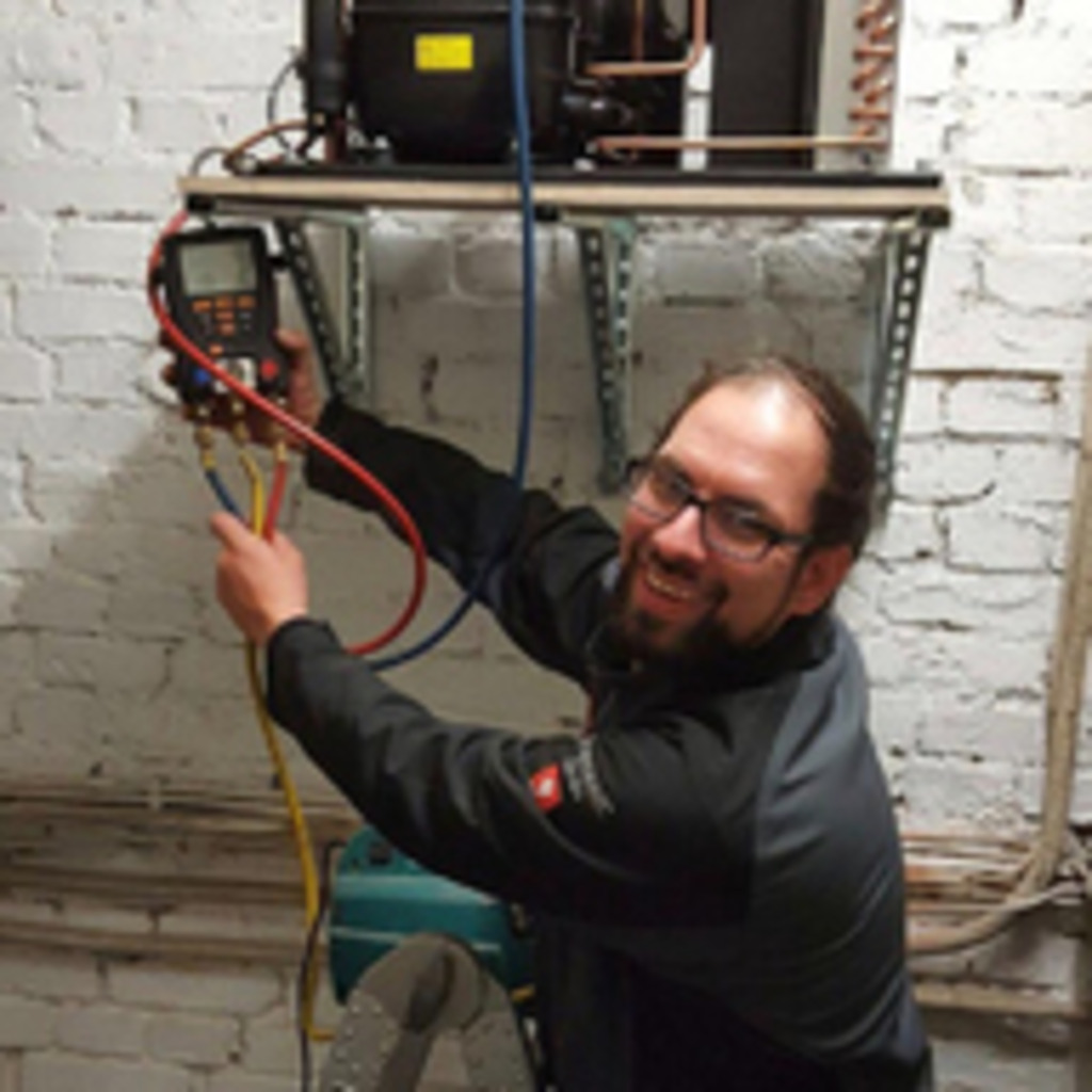 Oliver Pietsch - Kälteanlagenbauer - Distler Service | XING