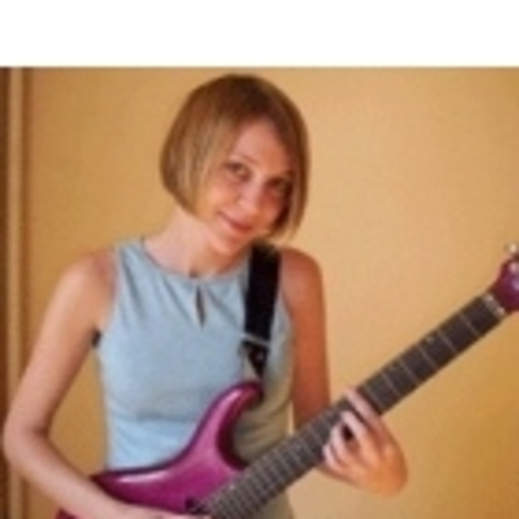 Seher Gül - müzisyen,öğretmen - guitar club | XING