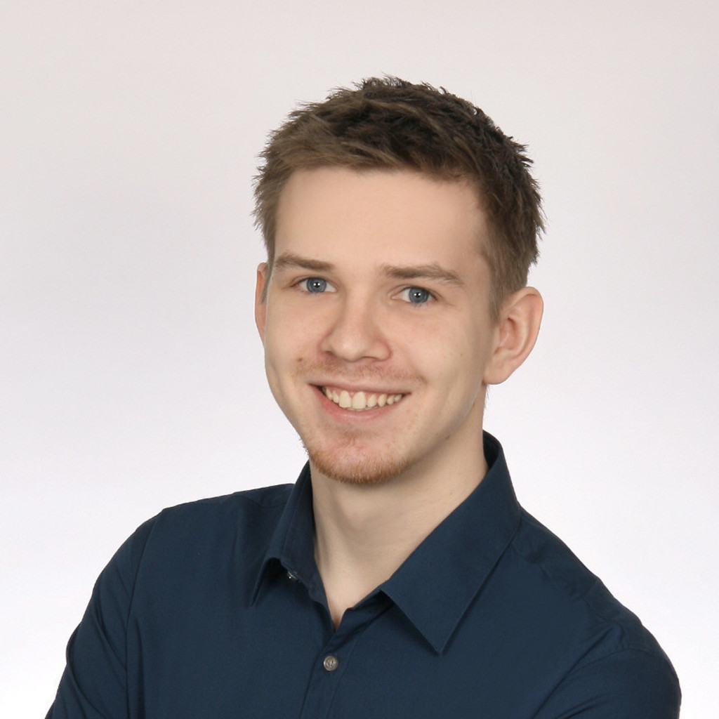 Alexander Glowacki's Instagram, Twitter & Facebook on IDCrawl