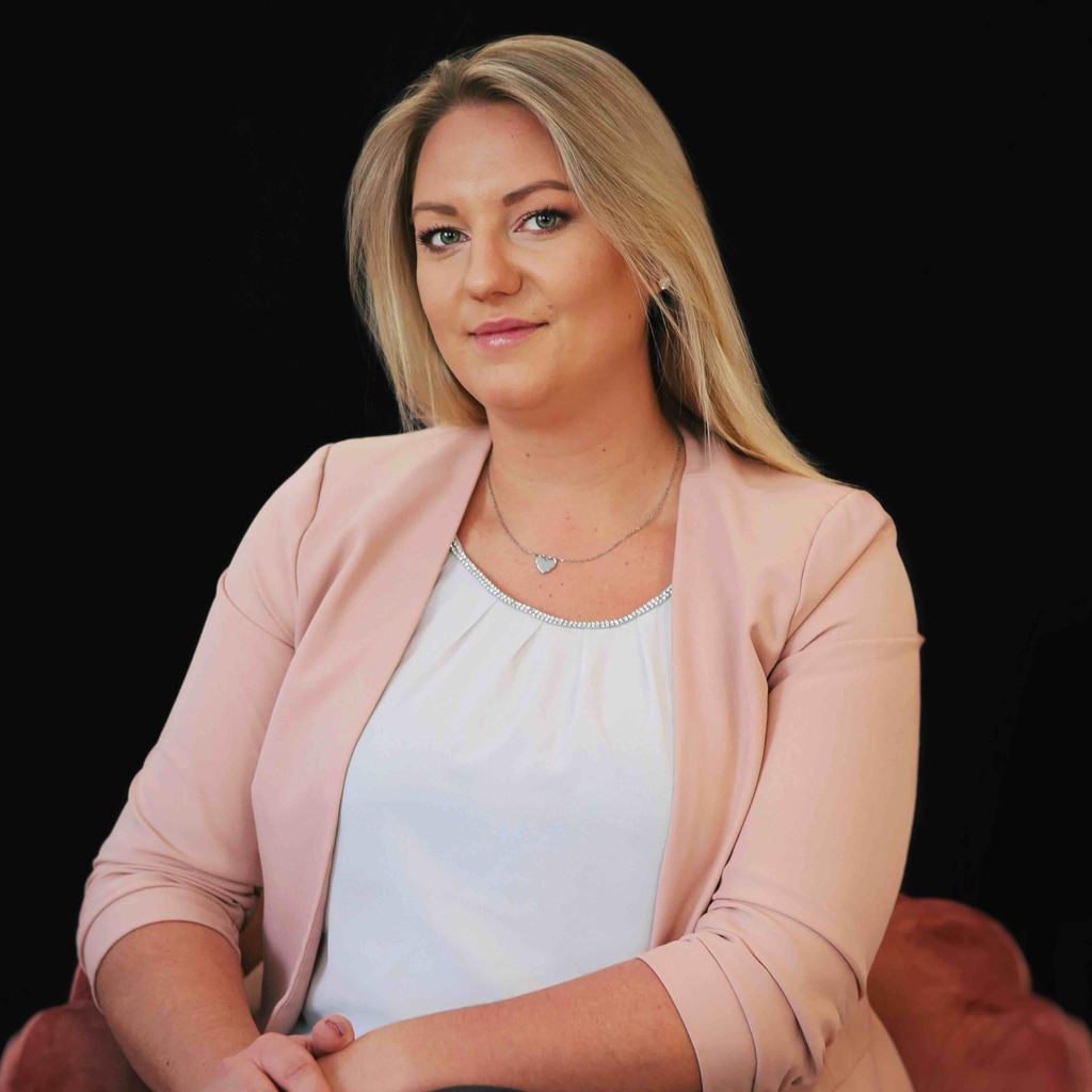 Pia Antonia Maier - Weiterbildung zur Verwaltungsfachwirtin ...