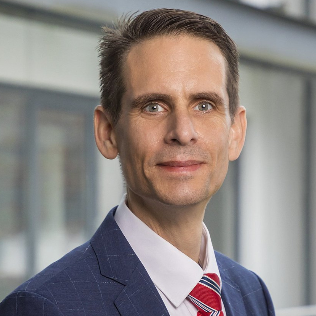 Dr. Christoph Fink - Director & Strategic Client Executive - Oracle | XING