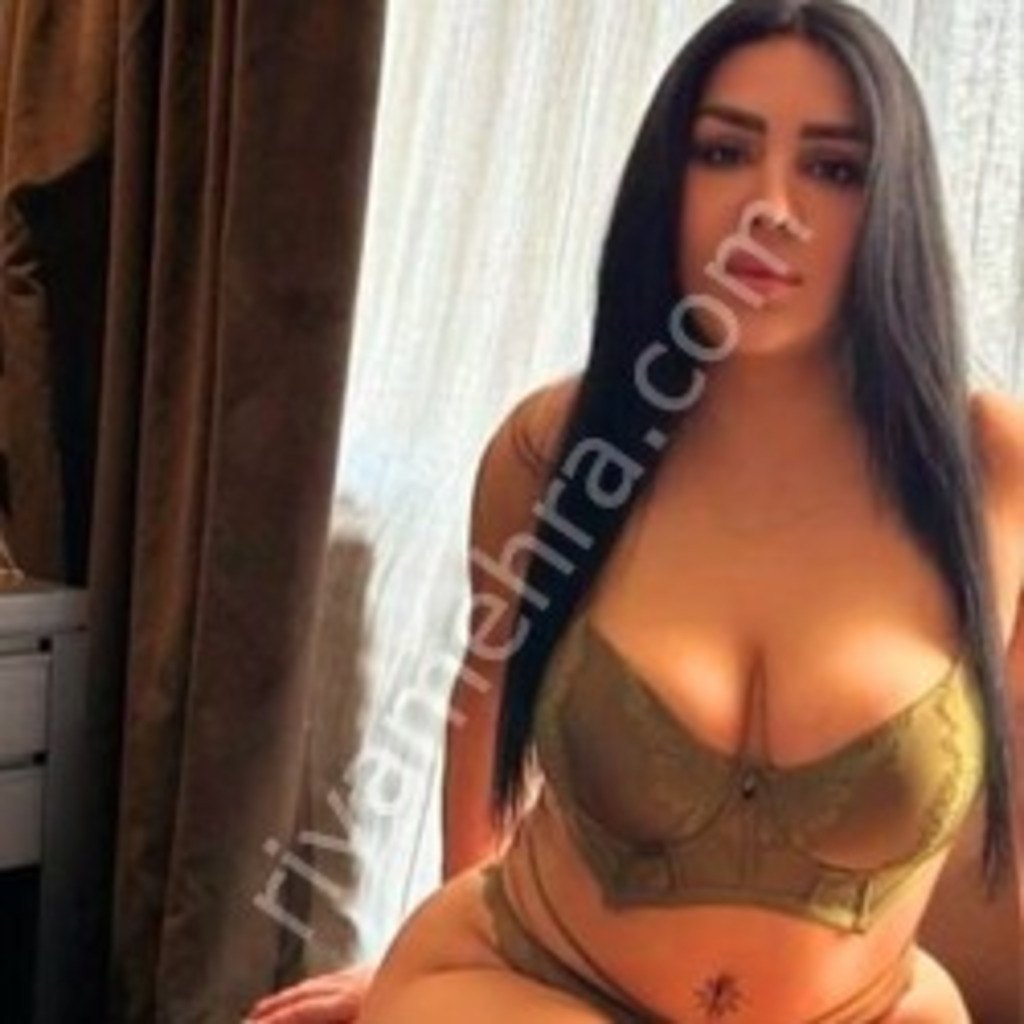 riya mehra - Model - student consulting ilmenau e.V. | XING