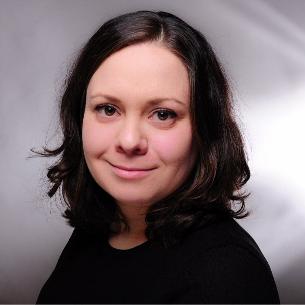 Simone Balčys - Lehrgebietsassistenz - FernUniversität in Hagen | XING